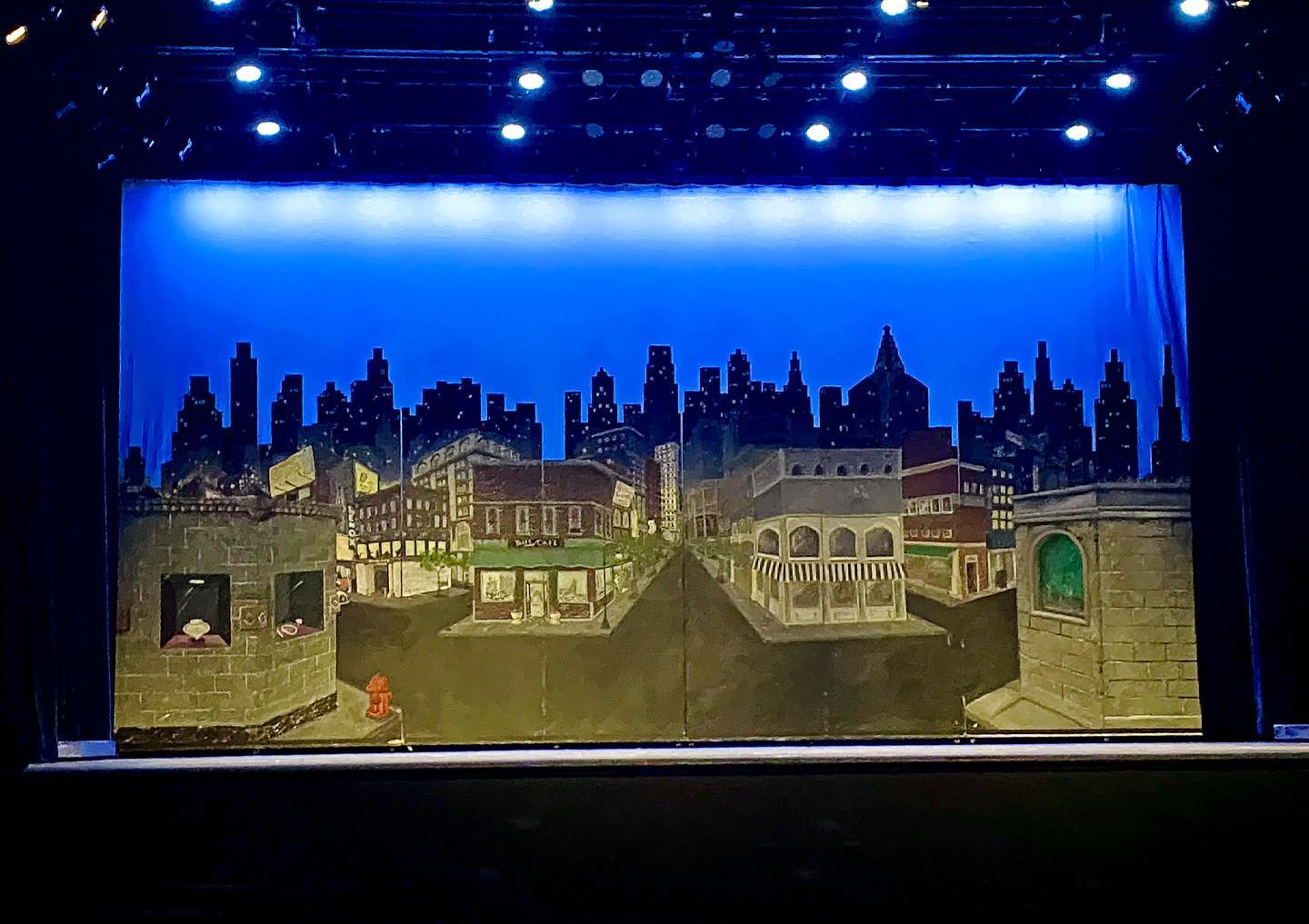 Annie sets - Encore Theatrical LA