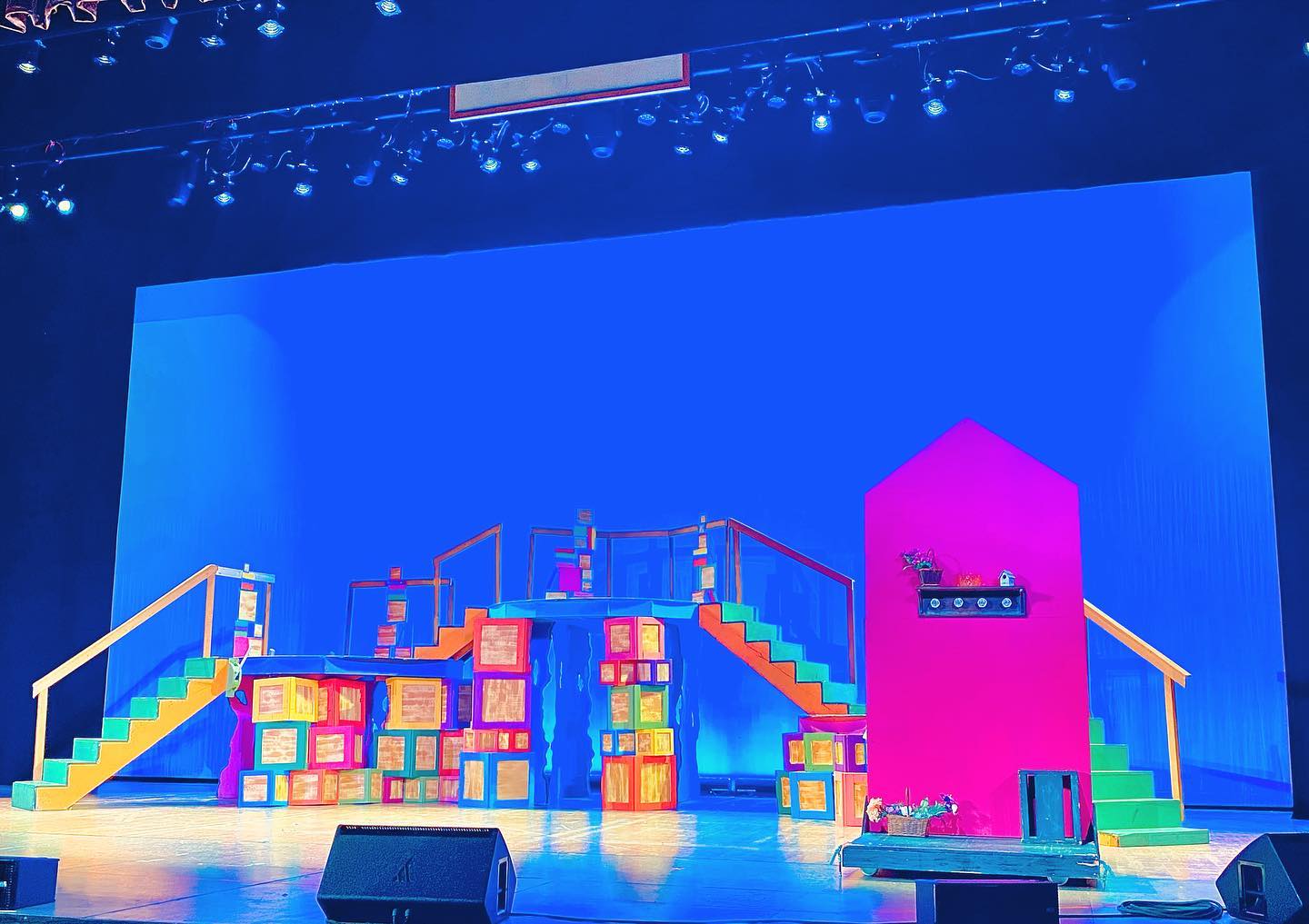 Matilda Sets - Encore Theatrical LA