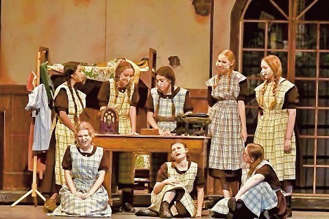 Annie Costumes - Encore Theatrical LA